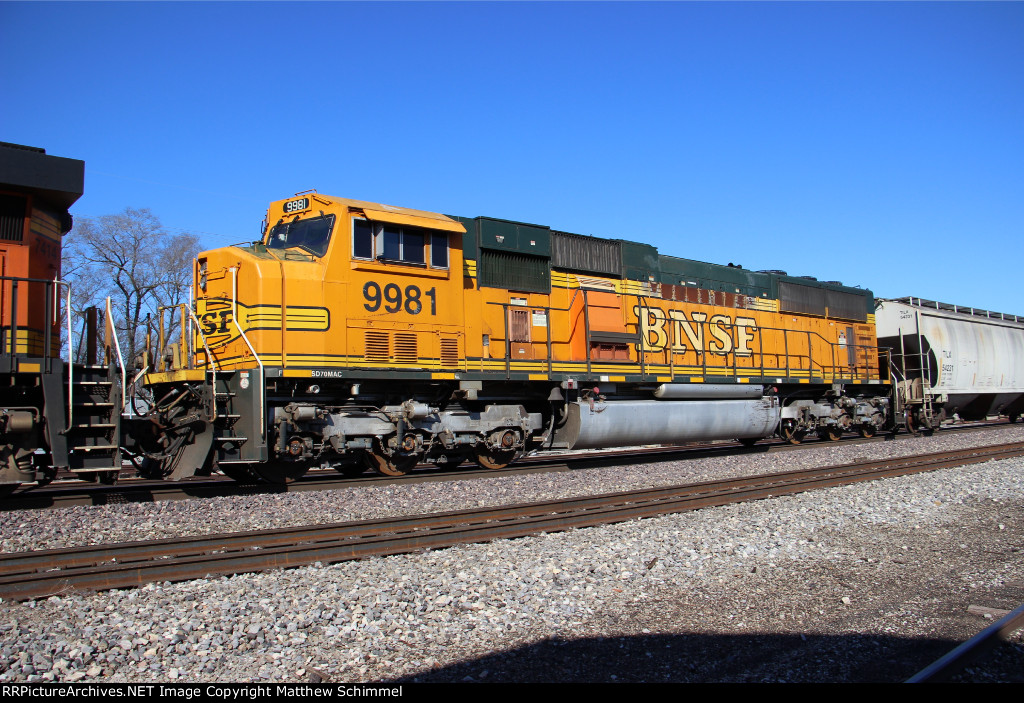 BNSF 9981